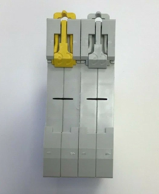 SCHNEIDER 100A ISOLATOR 2 Pole Switch Disconnector Dom100Sw (S371) £15. ...