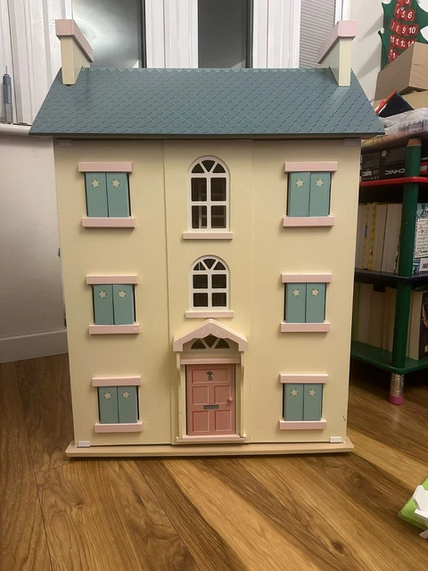 LE TOY VAN Cherry Tree Hall Wooden Dolls House with Furniture and ...
