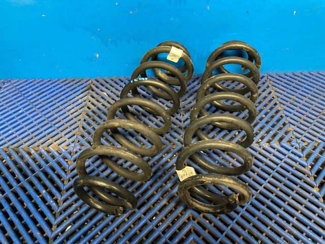 VW TIGUAN MK2 2.0 TDI Rear Suspension Pair Of Coil Springs 5QF511115BL ...