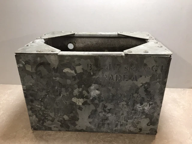 VINTAGE GALVANISED RIVETED water tank planter £44.55 - PicClick UK