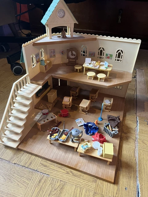 Sylvanian Families Berry Grove School And Additional Accessories Sports Canteen £2000 Picclick Uk