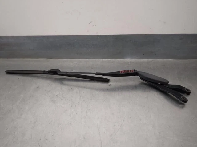 A2128201644 BRAS ESSUI glace avant droit pour MERCEDES-BENZ CLASE E ...