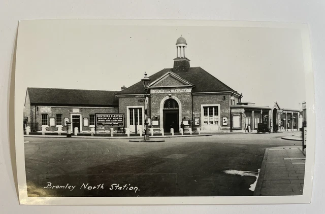 SOUTHERN RAILWAY STATION / Locomotive Photograph - Bromley North ...