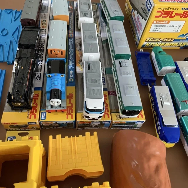 PLARAIL THOMAS TRAIN Set with Tracks Accessories Vintage Collectible ...