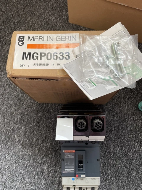 MERLIN GERIN MCCB 63 Amp Triple Pole Compact 63A NS100N TM63D MGP0633 EUR 155,53 - PicClick FR
