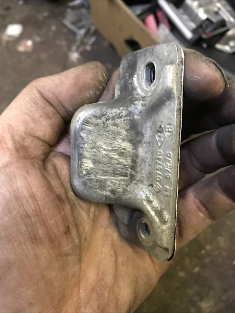 RENAULT TRAFIC VIVARO Primastar Sliding Door Catch Guide 075740 ...