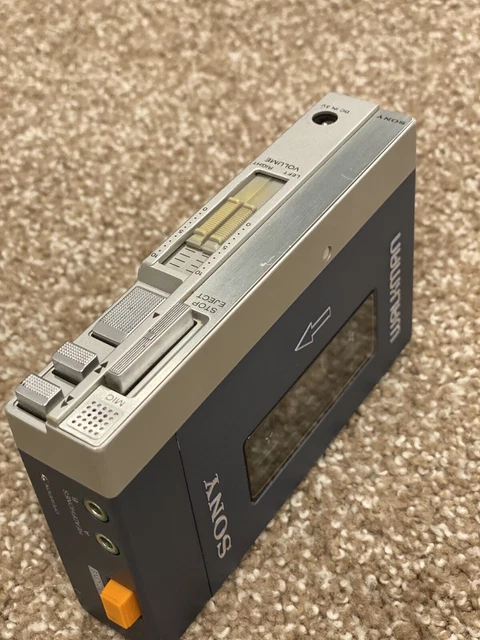 BEAUTIFUL SONY WALKMAN TPS-L2 Cassette Player Stereo 1st Generation ...
