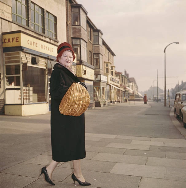 VIOLET CARSON WHO Plays The Character Of Ena Sharples In The T 1960s ...