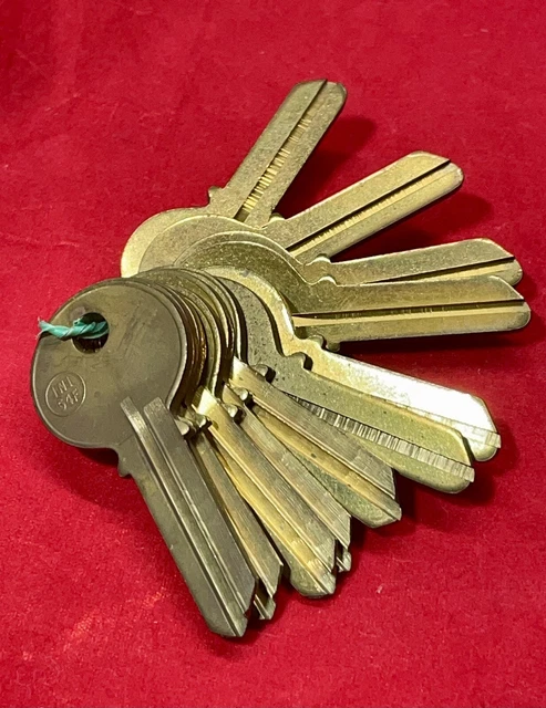 VINTAGE STAR BRAND Brass Cabinet Key Blanks 5 Pin RE1 12 Total ...