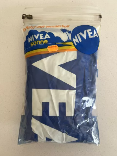 50 CMS SUPER Rare 1950’s Vintage NIVEA Beach Ball Wasserballe Metal Zip ...
