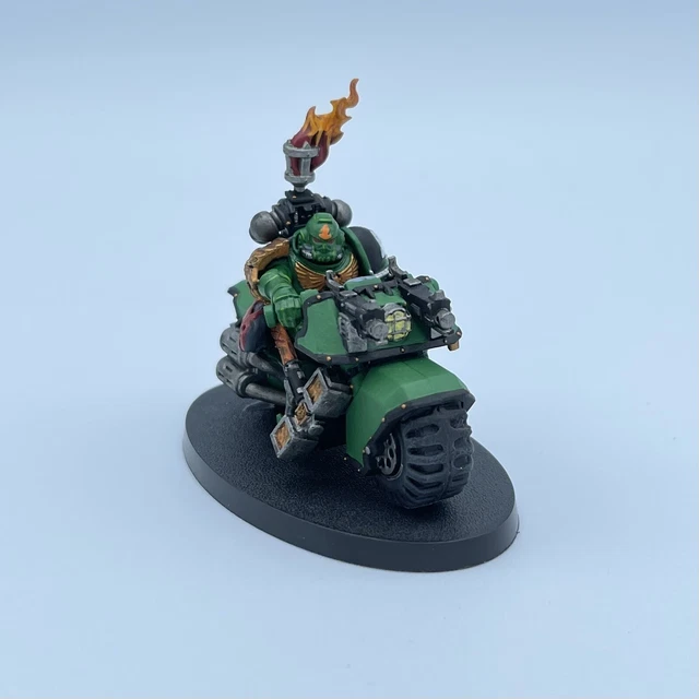 WARHAMMER40K SPACE MARINE Captain on a Bike Salamanders Chapter EUR 34 ...
