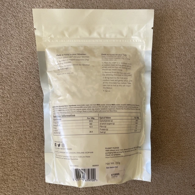 HOTEL CHOCOLAT VELVETISER Selection white chocolate Sachet pouch £6.95 ...