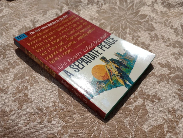 A SEPARATE PEACE par John Knowles ~ 1964 livre de poche Dell roman EUR ...