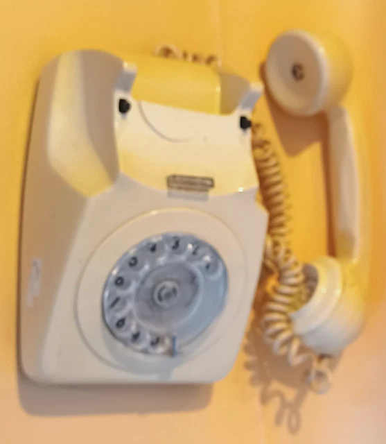 VINTAGE ROTARY dial telephone in cream for restoration £24.99 - PicClick UK