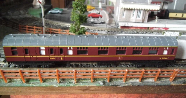 N GAUGE MK1 Brake coach, by Trix, in BR Maroon M21240 £7.95 - PicClick UK