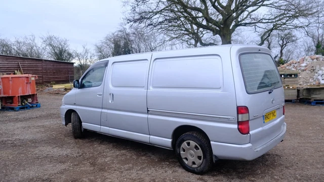 TOYOTA HIACE 300 D-4D 95 Lwb Silver £4,500.00 - PicClick UK