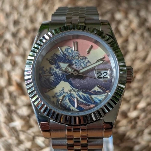 SEIKO &THE GREAT Wave off Kanagawa" Mod by an Italian artisian ...