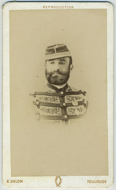 CDV MILITAIRE CIRCA 1880. Chasseur d'Afrique par Delon à Toulouse. EUR ...