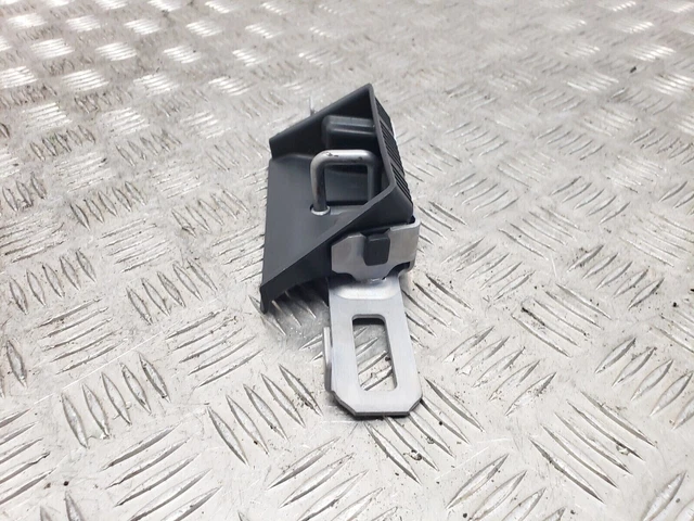 VOLVO XC40 HECKKLAPPE Deckelverschluss Fangriegel 2020 31484517 EUR 17 ...