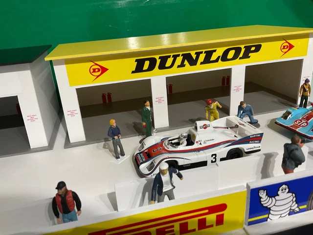 1:32 SCALE DUNLOP Racing 3x Car Pit Garage Scalextric SCX Carrera F1 GT ...