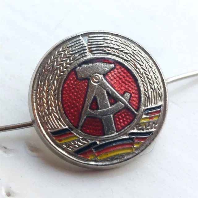 EAST GERMAN NVA Army Grenztruppen Border Guards Stasi cap badge DDR GDR ...