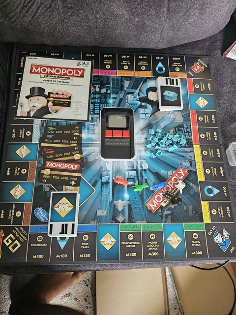 HASBRO MONOPOLY ULTIMATE Banking Board Game with Electronic Bank Card ...