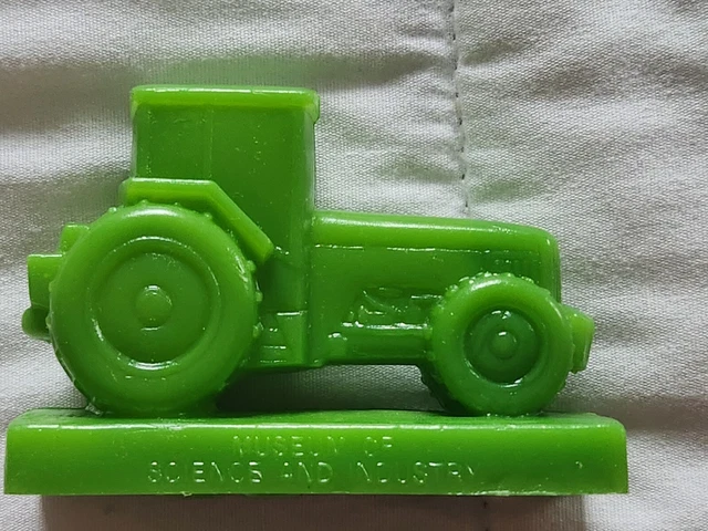 MOLD-A-RAMA CHICAGO MUSEUM Of Science & Industry Green Tractor Mold a ...