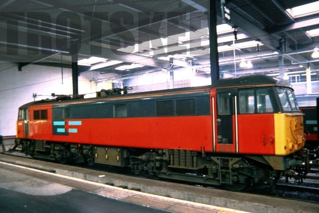 35MM SLIDE BR British Rail Electric Loco Class 86 86243 Euston 1995 ...