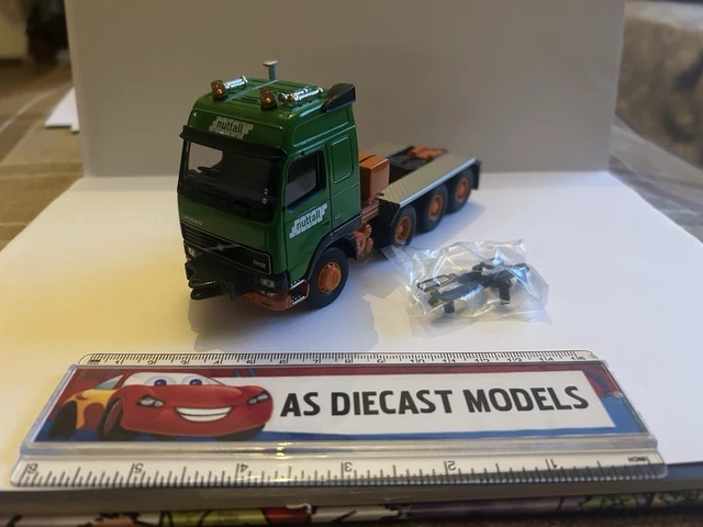 CORGI MODERN TRUCK Heavy Haulage Volvo FH Edward Nuttall 8x6 Tractor ...