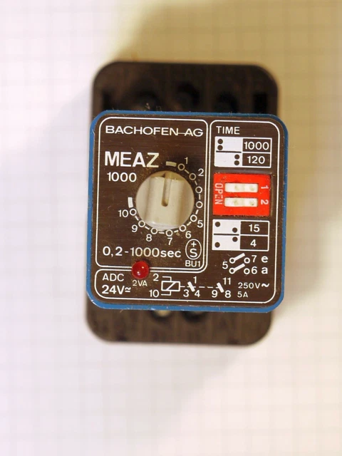 FOUR DE RUISSEAU AG MEAZ 1000 relais temporel 24 V avec socle pour rail ...