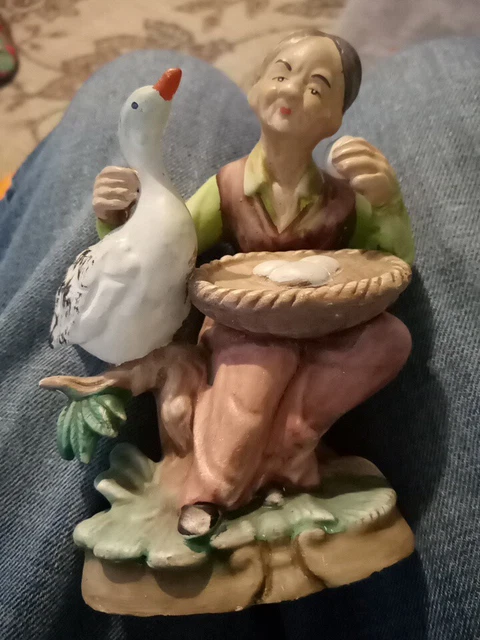 VINTAGE CERAMIC FIGURINE Old Lady And Goose £18.85 - PicClick UK