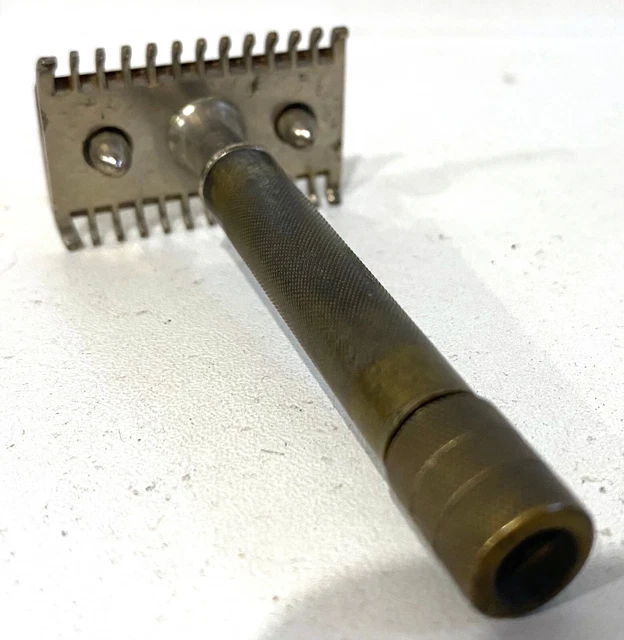 ANCIEN RASOIR MILITAIRE Soldat US ww1 ww2 Gillette ? Made in Usa EUR 12 ...