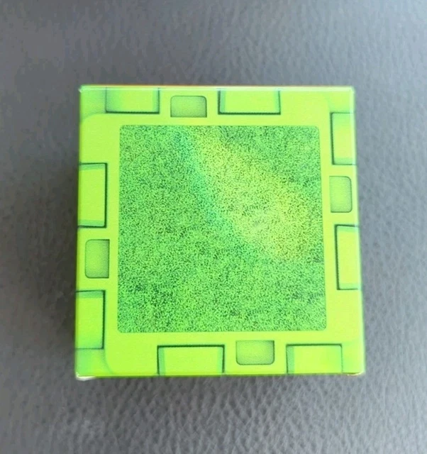 MINECRAFT MOVIE MCDONALDS 2025 Collectible Green Grass Block & Toy ...