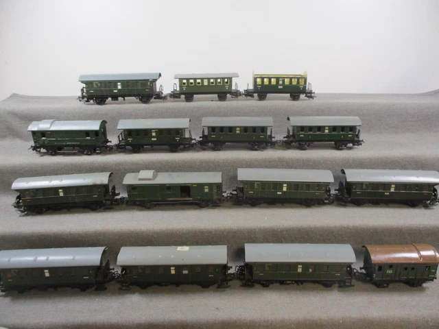 MÄRKLIN H0 DIVERSES Gepäckwagen/Personenwagen u.a. Set 15-teilig ohne OVP O25 EUR 1,00 - PicClick DE