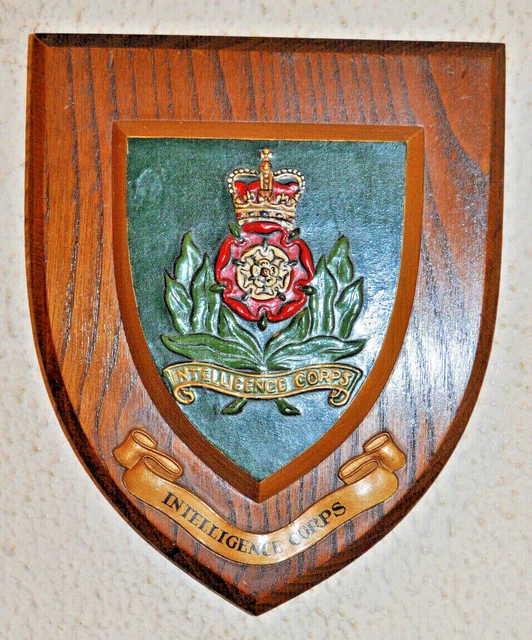 VINTAGE INTELLIGENCE CORPS regimental mess wall plaque shield £32.00 ...