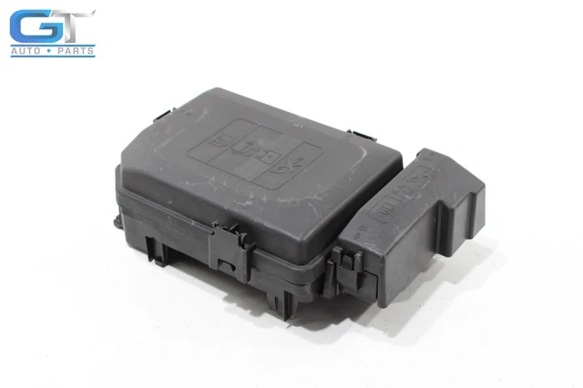 2018-2021 CHEVROLET EQUINOX 1.5L Engine Bay Fuse Relay Junction Box ...