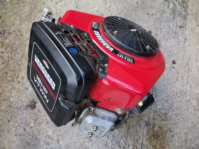 BRIGGS & STRATTON Vanguard 18HP V-Twin Petrol Engine For Ride On Lawn ...