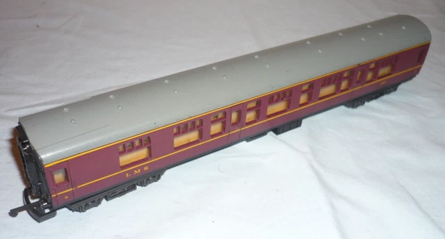 LIMA OO GAUGE LMS Mk. 1 CORRIDOR COMPOSITE COACH 2257 L305313 £10.99 ...