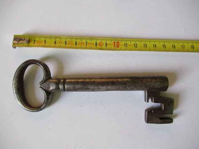 ANCIEN CLE CLEF Antique Old Key Alter Schlüssel Vecchia Chiave Llave ...