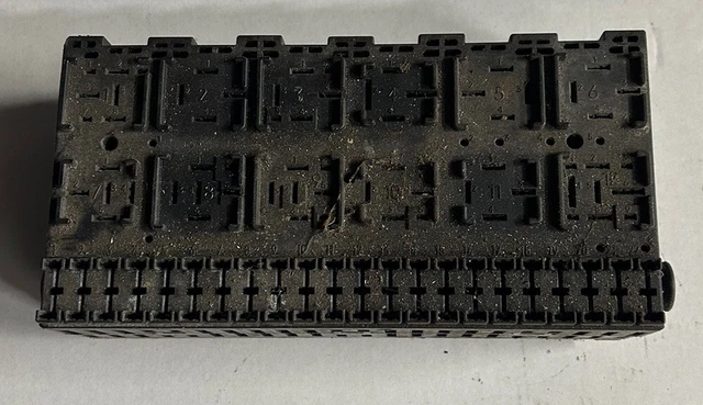 VOLKSWAGEN GOLF CORRADO Jetta MK2/3 CE2 FUSE BOX 357937039 GENUINE ...