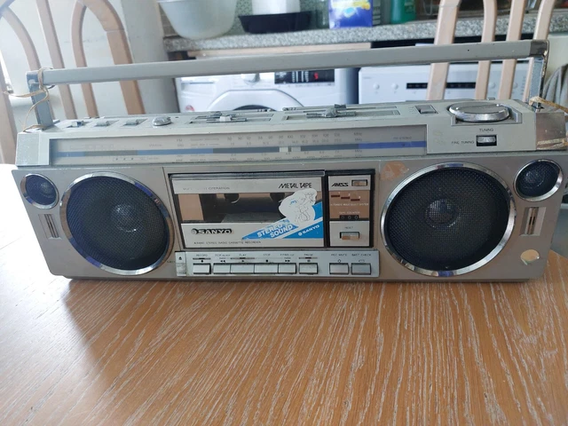 SANYO M-M7950 BOOMBOX Stereo Cassette Recorder Ghetto Blaster Radio Works £35.00 - PicClick UK
