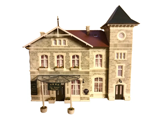 FALLER 130458 H0 Hotel mit Gourmetrestaurant 1:87 gebaut EUR 55,00 ...