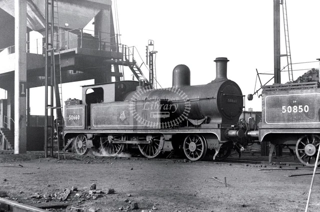 PHOTO BRITISH RAILWAYS Steam Locomotive Class LYR5 50660 at Bolton in ...