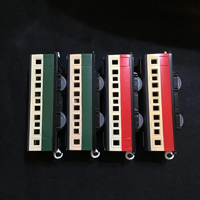 THOMAS & FRIENDS TOMY Plarail Trackmaster Red & Green Coach Set of 4 ...