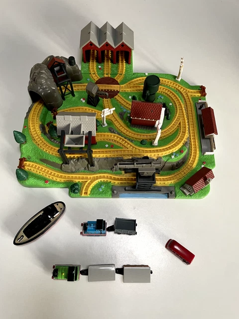 VINTAGE THOMAS THE tank Engine MINIATURE RAILWAY Bluebird complete set ...