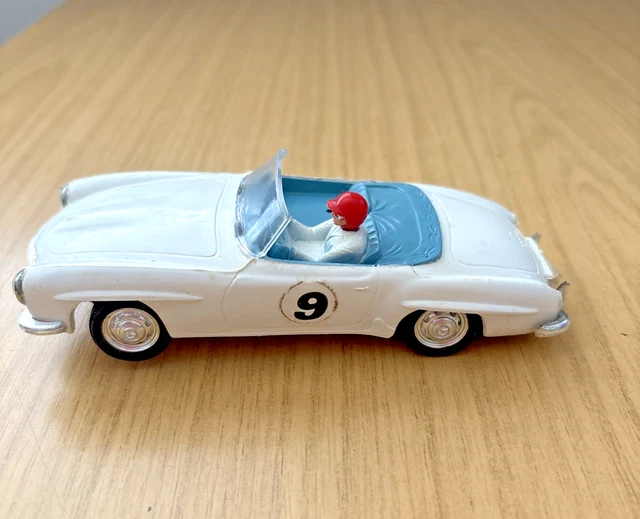 ZM54: VINTAGE Triang Scalextric Mercedes 190SL Unboxed £42.30 - PicClick UK