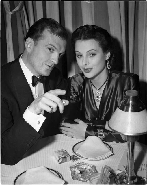 HEDY LAMARR JOHN Loder Candid Photo 1940's Rare Original Caméra 5x4 ... HEDY LAMARR JOHN Loder Candid Photo 1940's Rare Original Caméra 5x4 ...