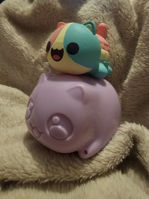 APHMAU MYSTERY MEEMEOWS Squishy Macaroon Food Themed Squishies Cats ...