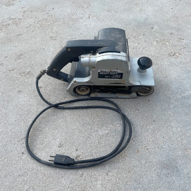 VINTAGE BLACK & Decker 4 Inch Heavy Duty Belt Sander 8240 Works Great ...