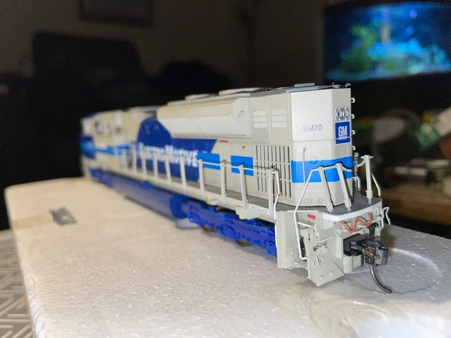 MTH 80-2260-1 EMD Sd70Ace Emd Demonstrator Livery Number Gm71. Non ...
